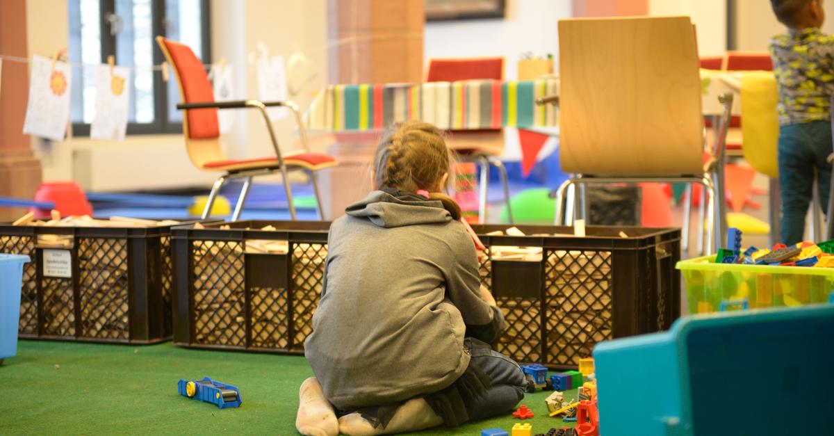 Pfarrsaal wird in Dillenburg zum Spielplatz